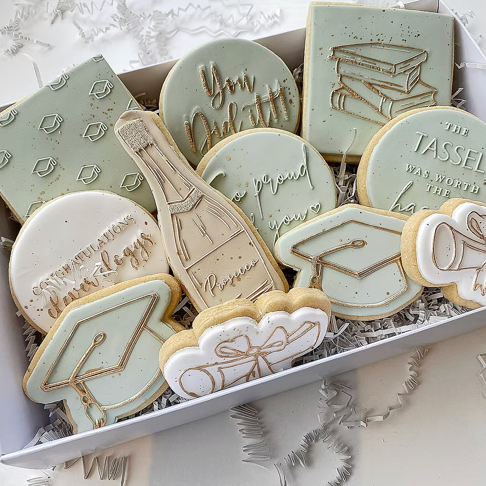 Graduation Biscuits – Rebakers Cakes